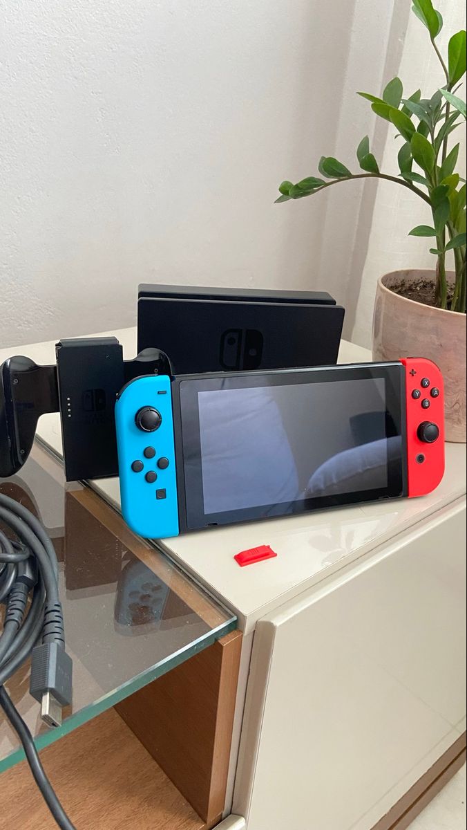 Nintendo Switch V1 - Desbloqueado | Console de Videogame Nintendo Usado ...