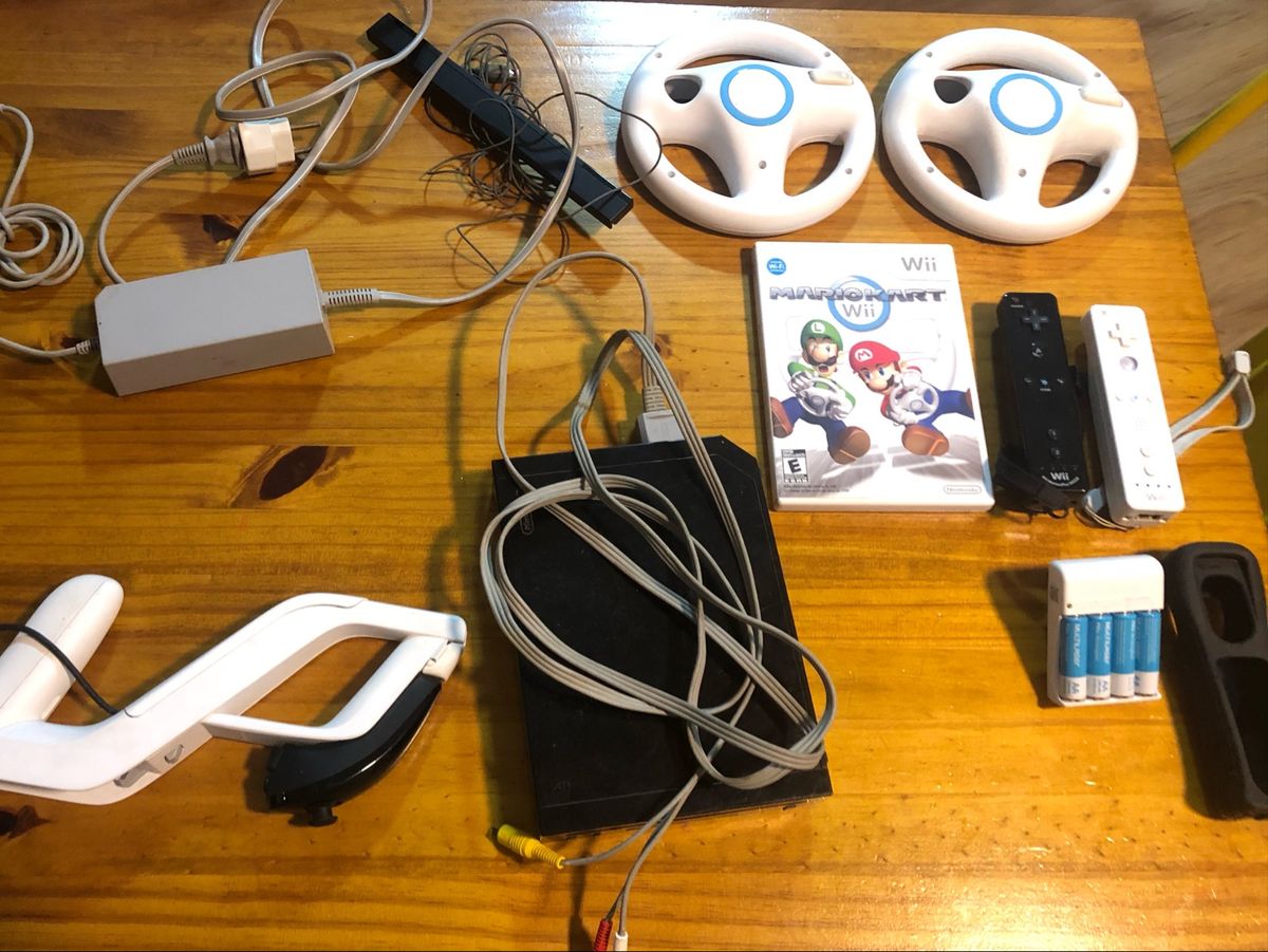 Nintendo Wii Kit Completo com Mario Kart | Console de Videogame ...