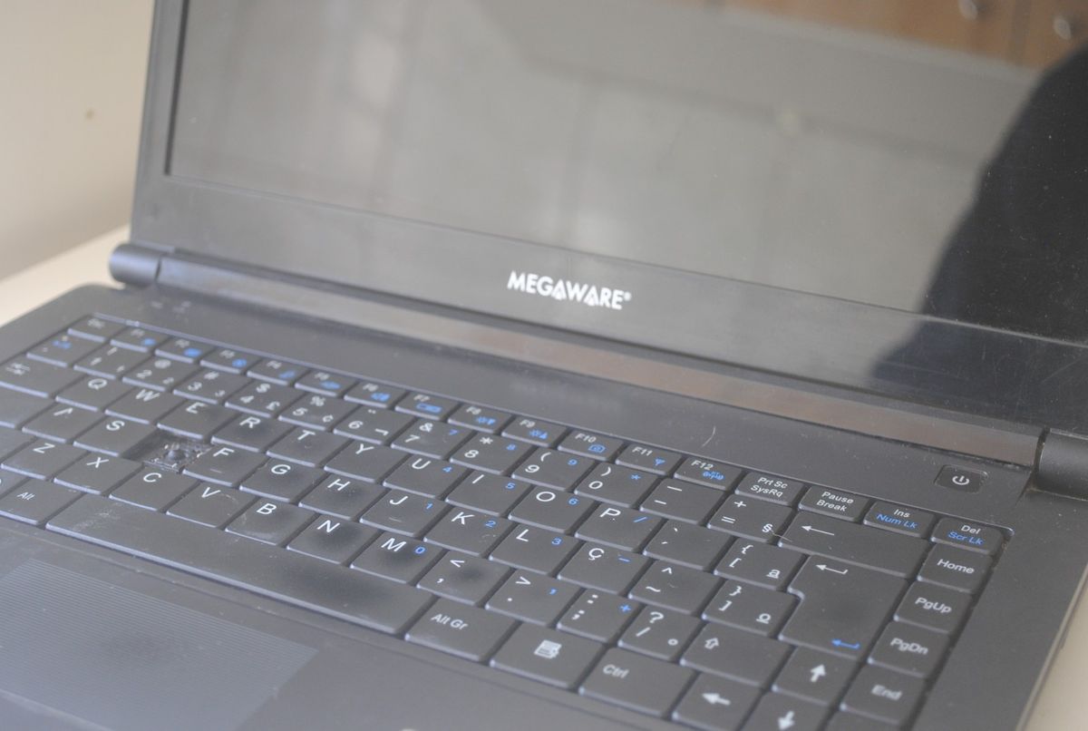 Notebook Meganote Krypton K | Computador Notebook Meganote Usado ...
