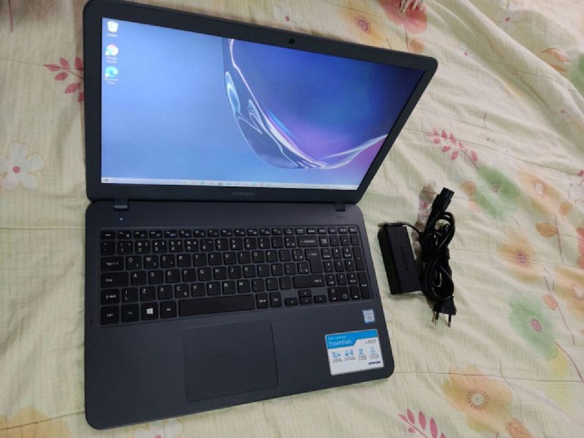 Notebook Samsung Essentials E30 | Cacareco Samsung Usado 57010419 | enjoei