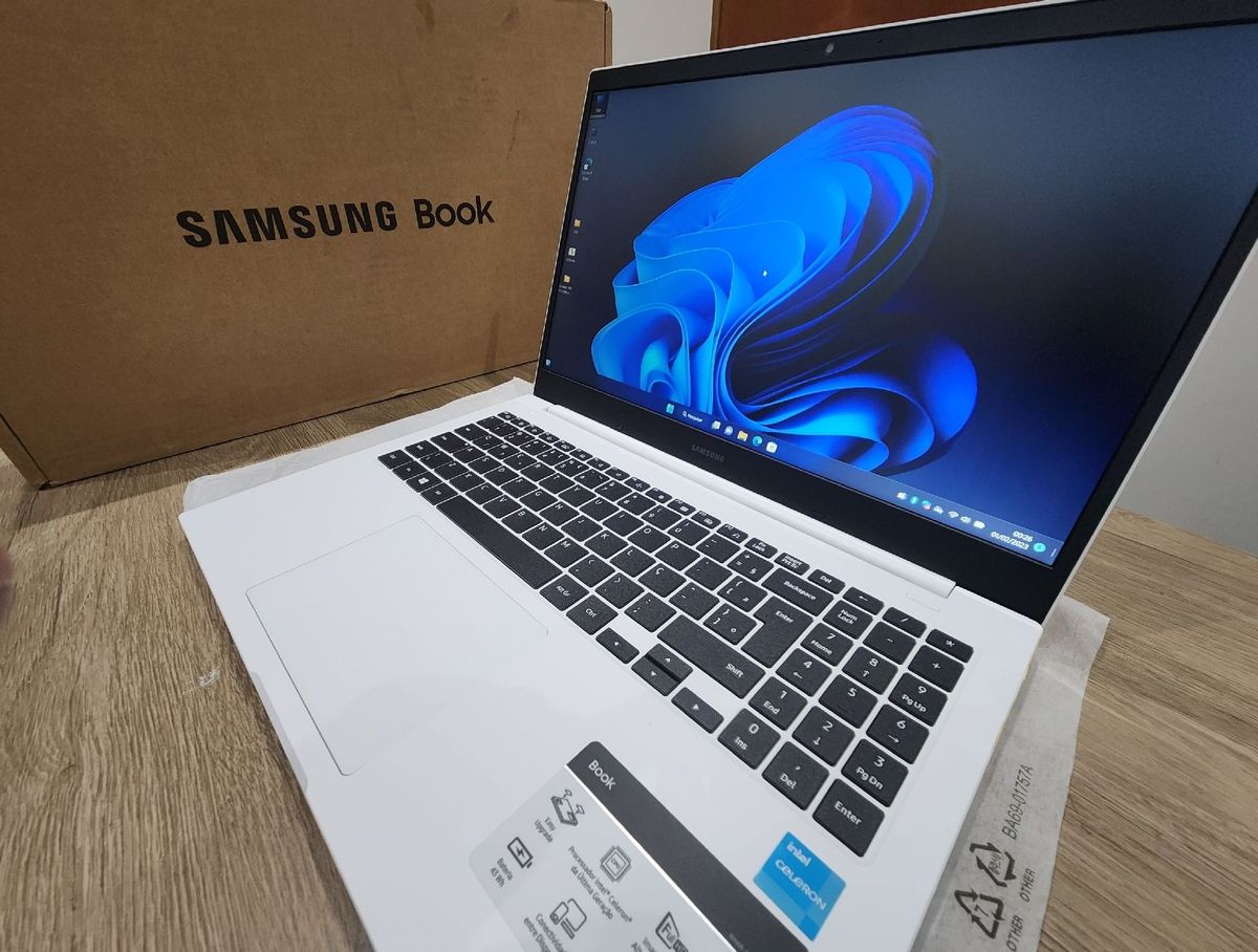 Notebook Samsung (novo) Celeron 6305 1.8 Ghz Uhd, 8gb, Ssd M2 256gb ...