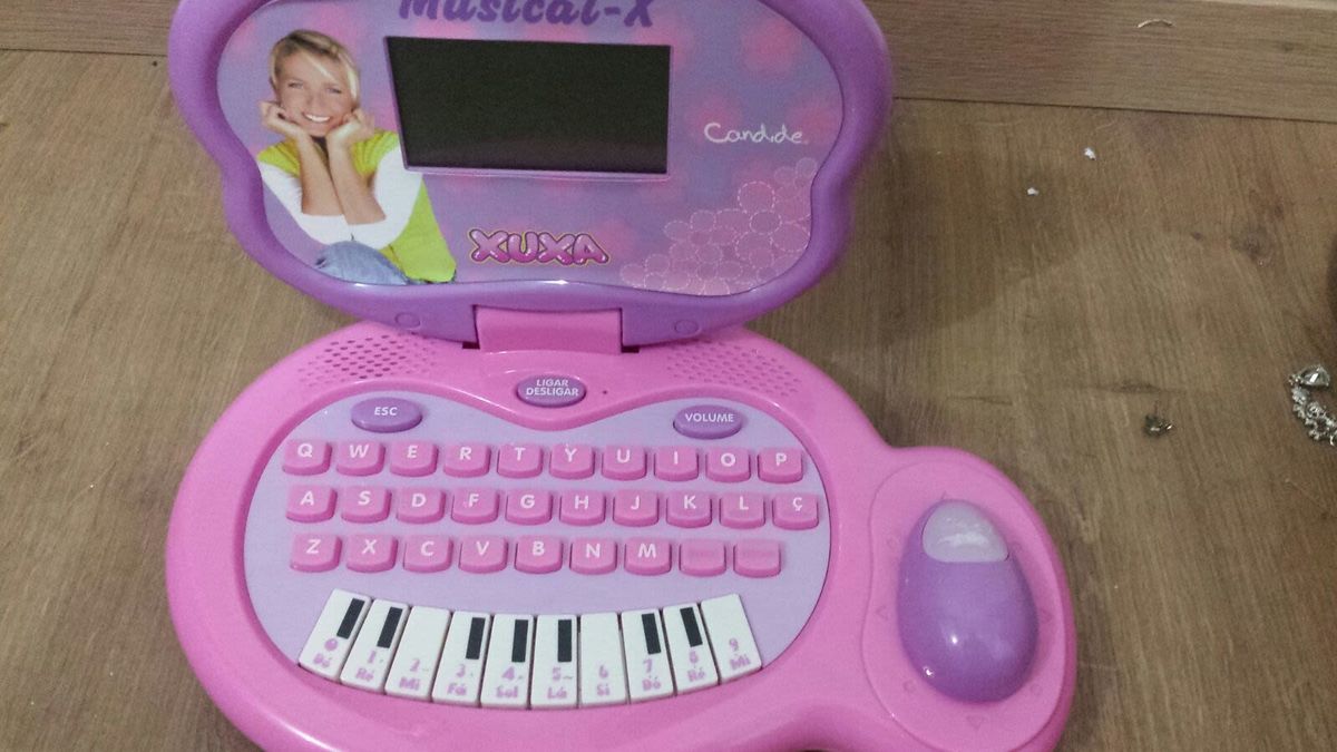 Notebook Xuxa Bilíngue | Brinquedo Candide Usado 14842323 | enjoei