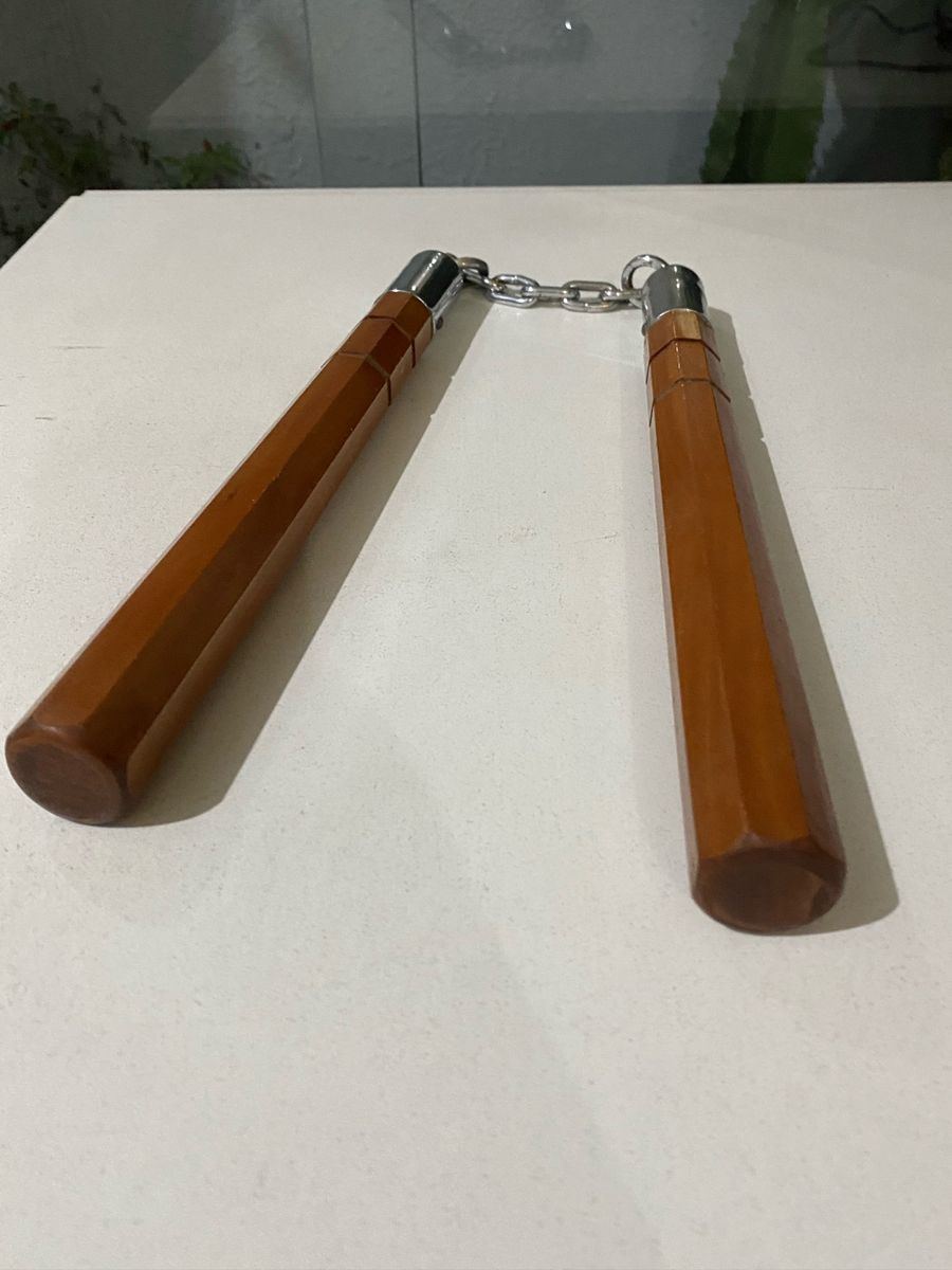 Nunchaku de Madeira Maciça | Cacareco Usado 75591077 | enjoei