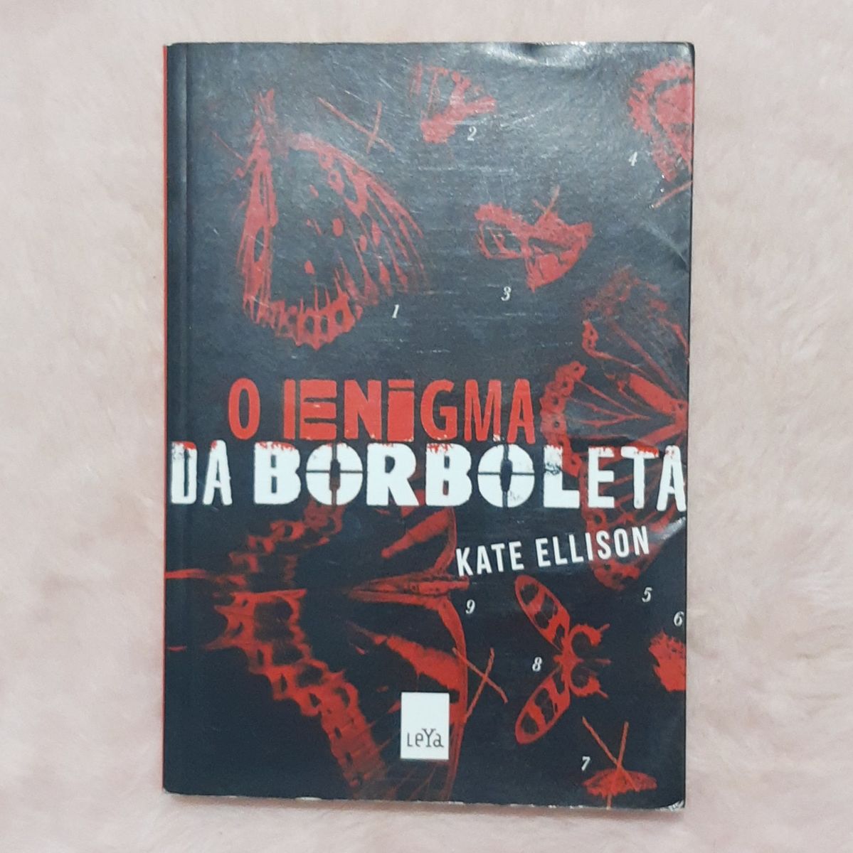 O Enigma da Borboleta - Kate Ellison | Livro Usado 77355450 | enjoei