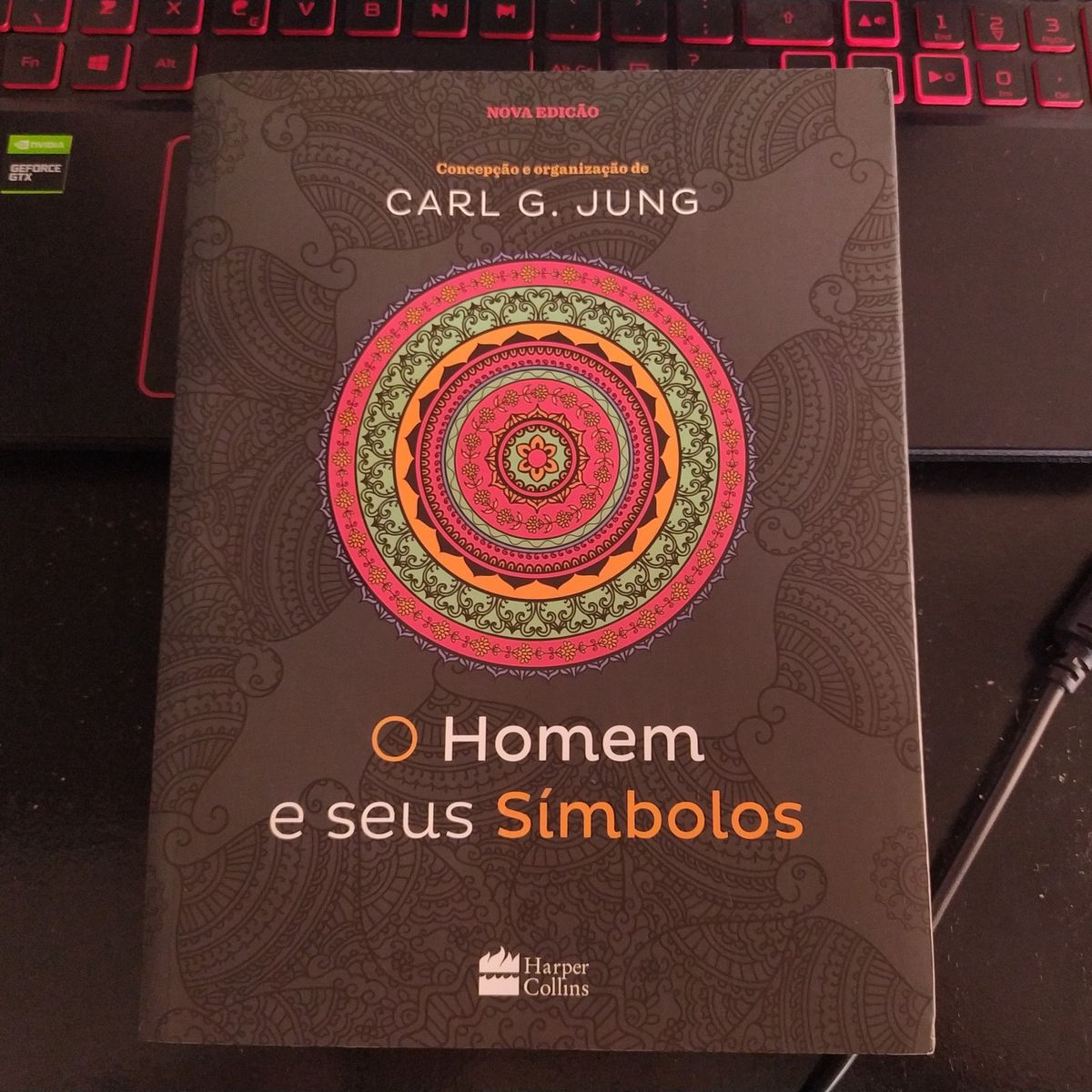 O Homem e Seus Símbolos | Livro Harpercollins Usado 84785941 | enjoei