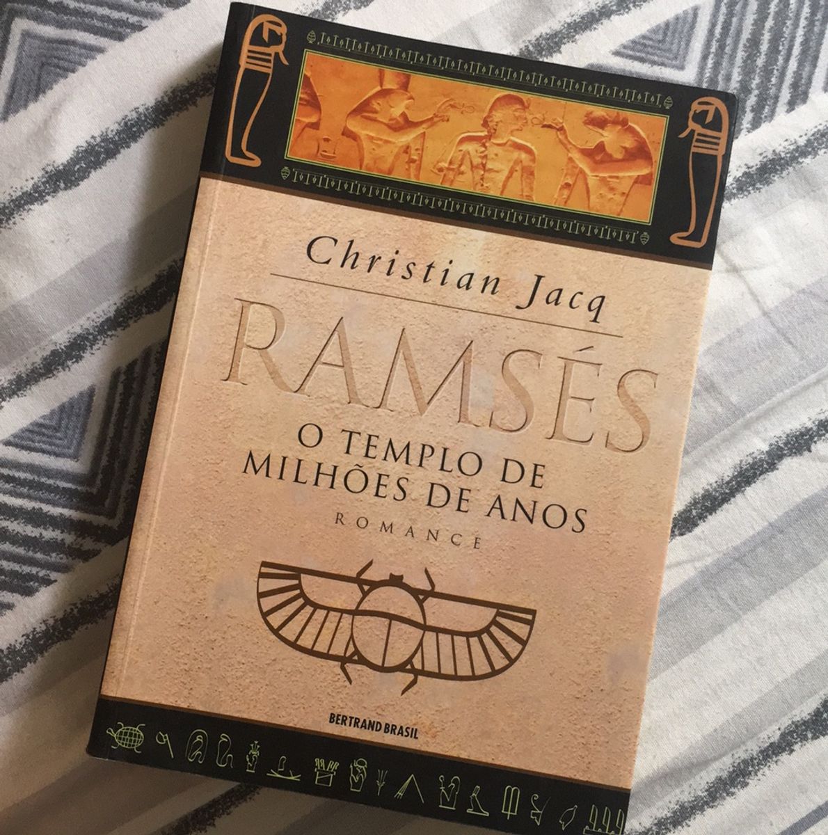 O Templo de Milhões de Anos | Livro Usado 81710466 | enjoei