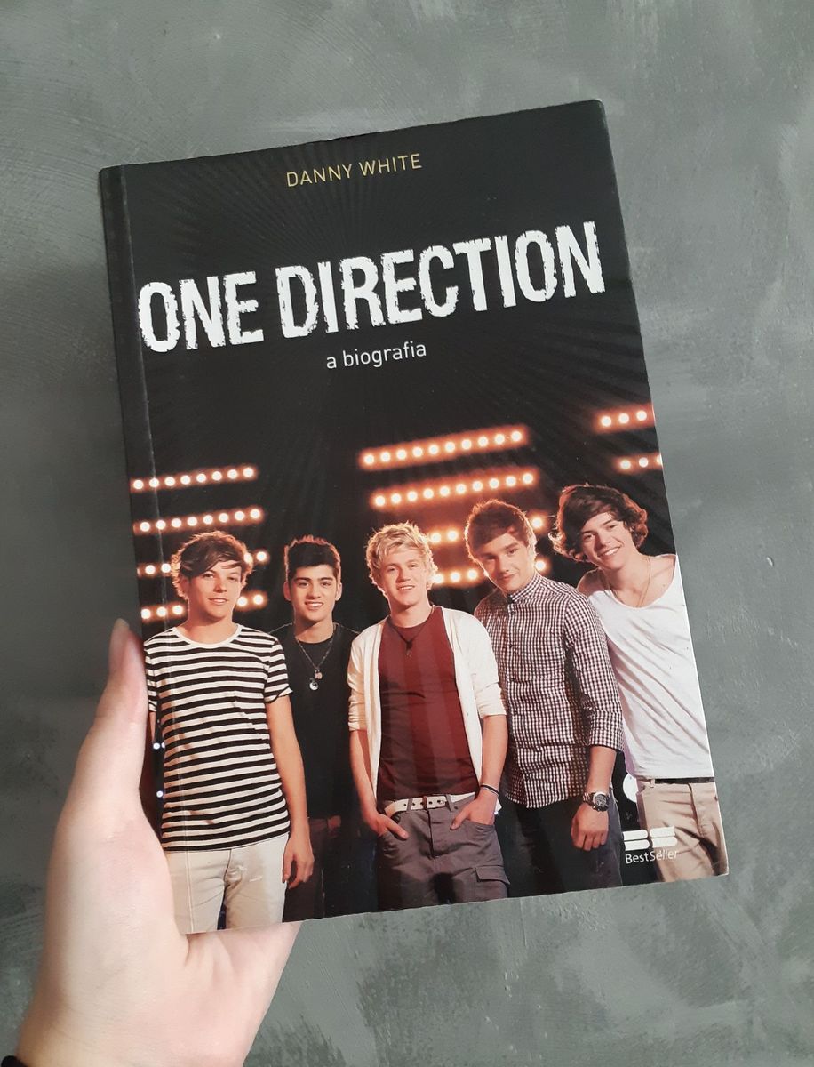 One Direction a Biografia | Livro One Direction Usado 56260300 | enjoei