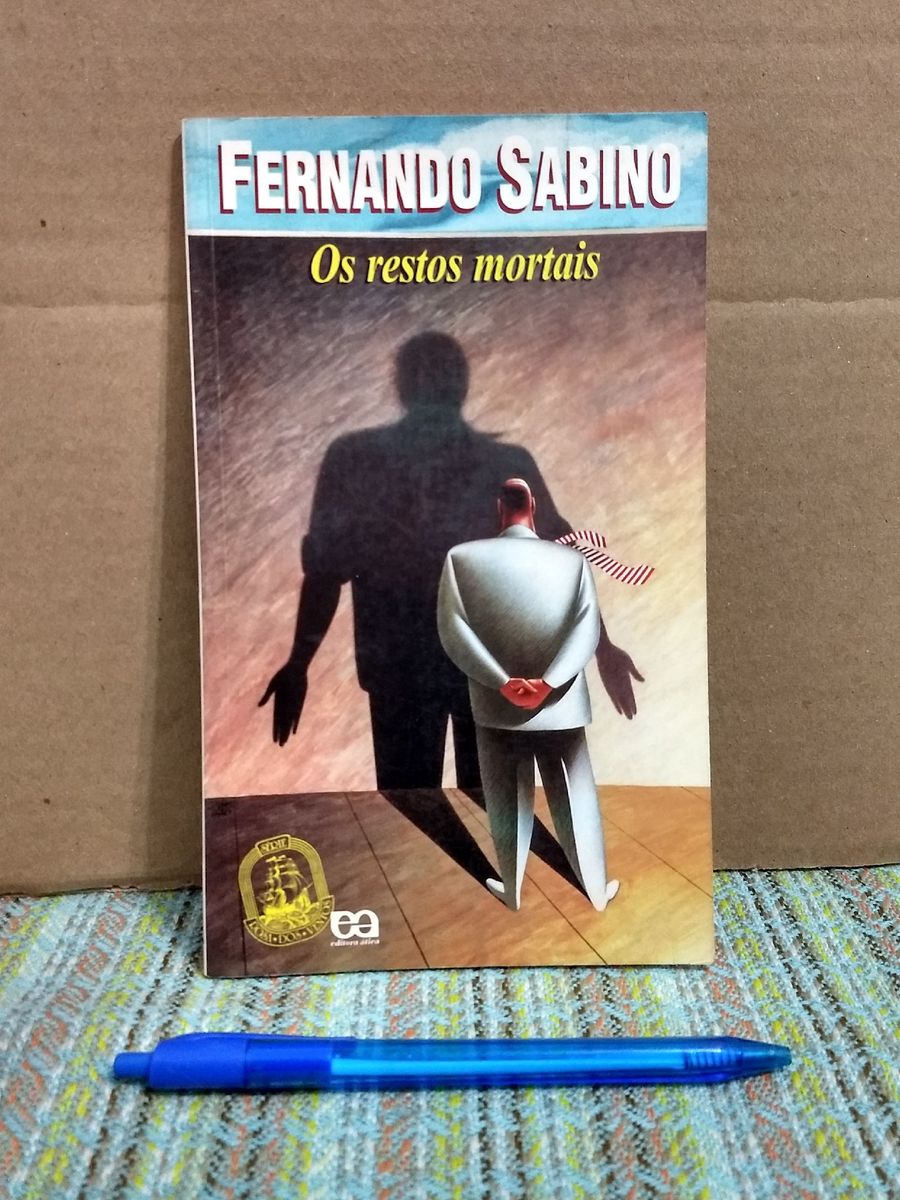 Os Restos Mortais | Livro Usado 75413618 | enjoei