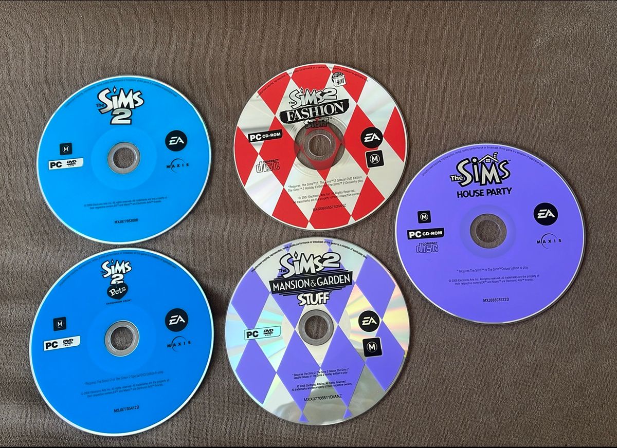 Pacote com 5 Cd/dvd The Sims 2 para Pc (pets, Fashion, Mansion Garden e ...