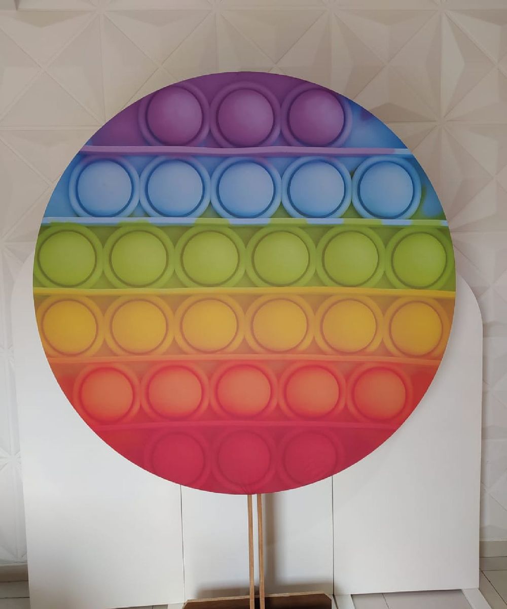 Painel Festa Pop It | Item Infantil Usado 81643902 | enjoei