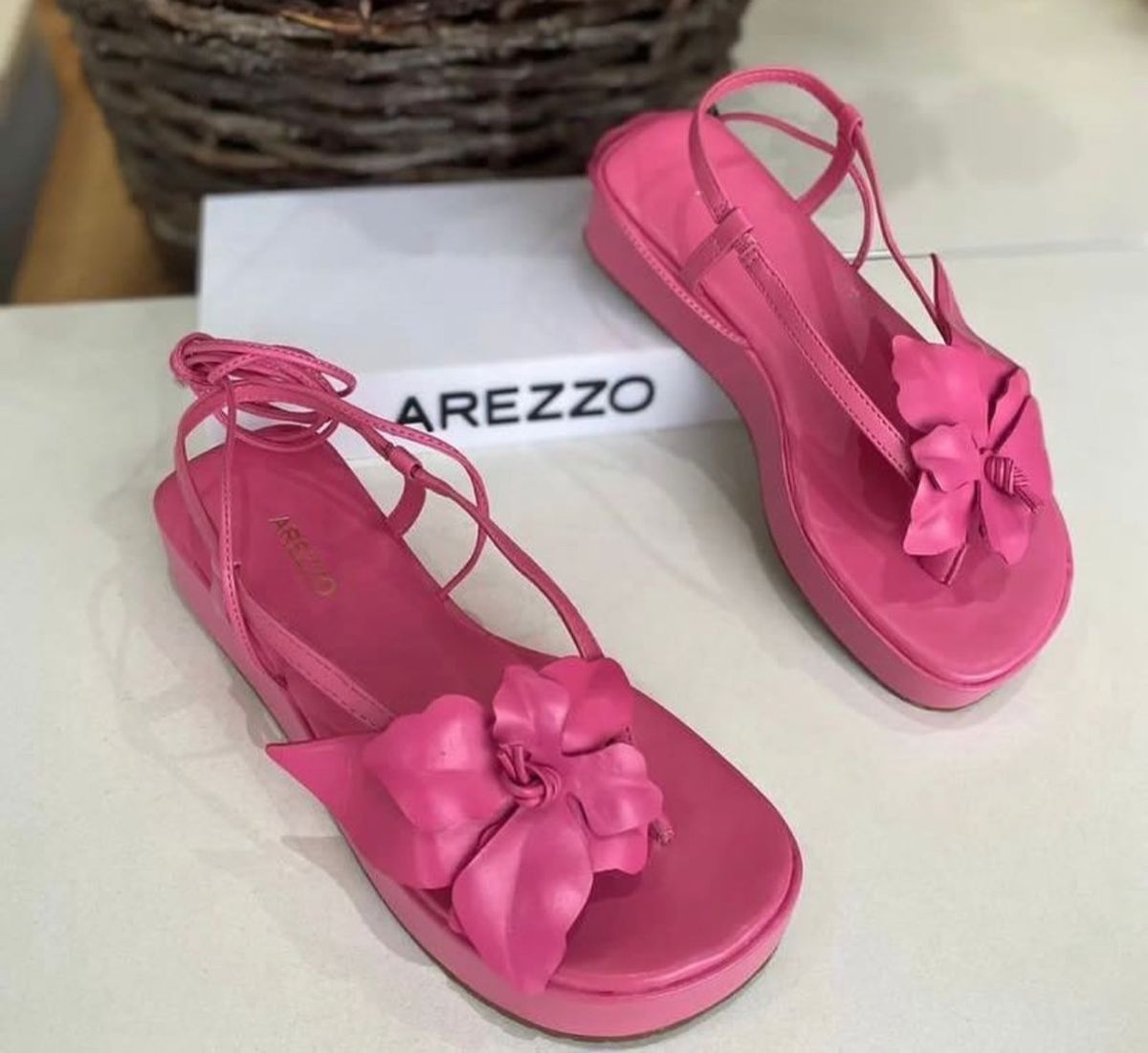 Flatform Pink Arezzo Flat | Sandália Feminina Arezzo Nunca Usado ...