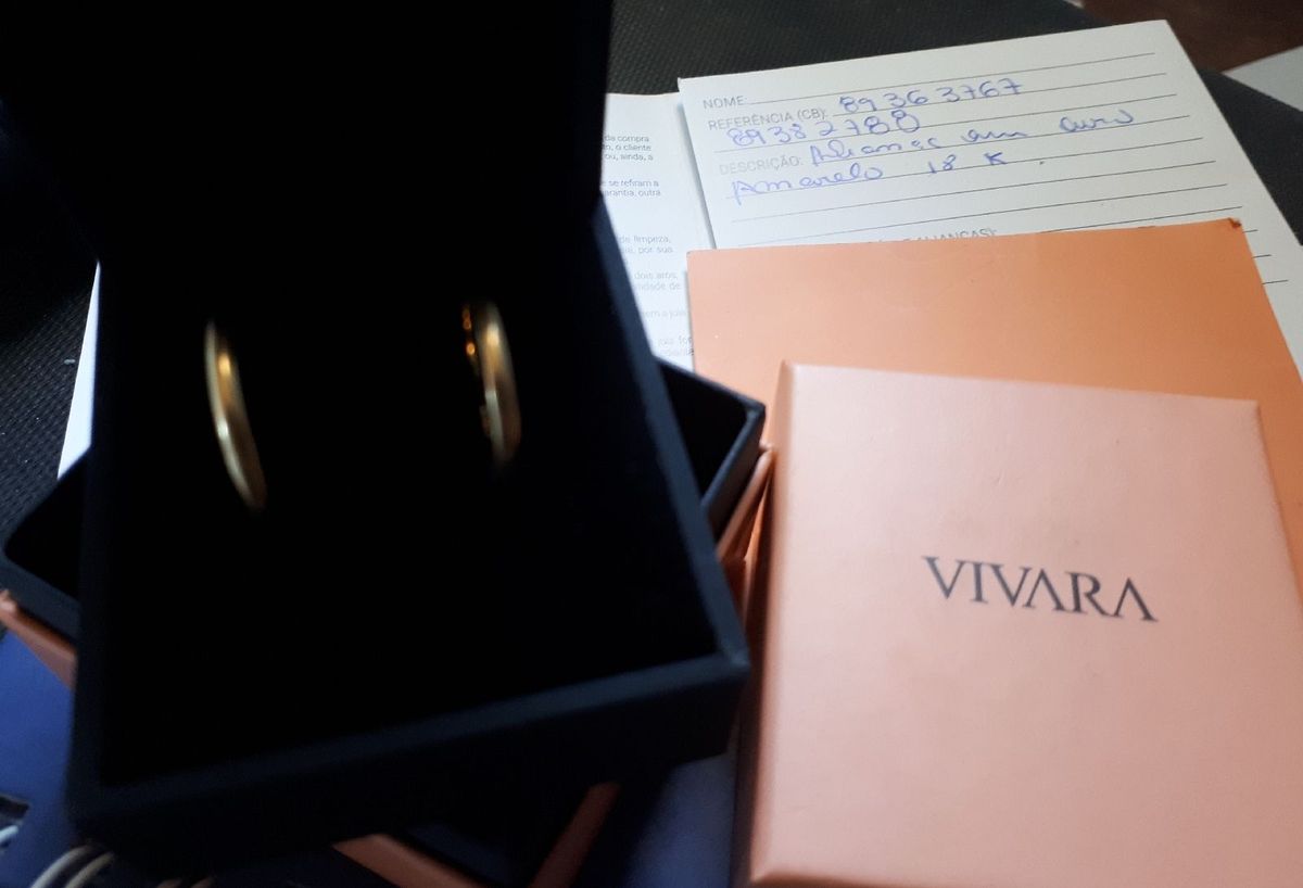 Par de Aliança Vivara 18k 750 | Roupa de Casamento Feminina Vivara ...