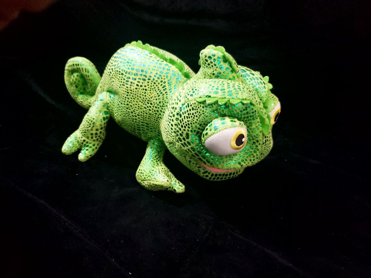 Pascal Disney Store | Brinquedo Disney Usado 60779243 | enjoei