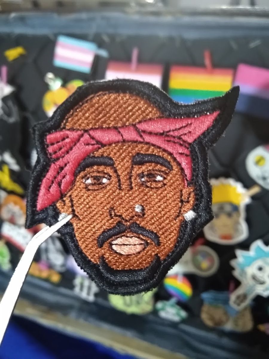 Patch Bordado Tupac com Termocolante | Item de Música Glomp Nunca Usado ...