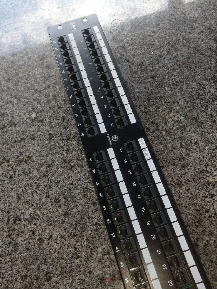 Patch Panel 48 Portas | Item Info & Eletro Krone/Amp Usado 71861274 ...