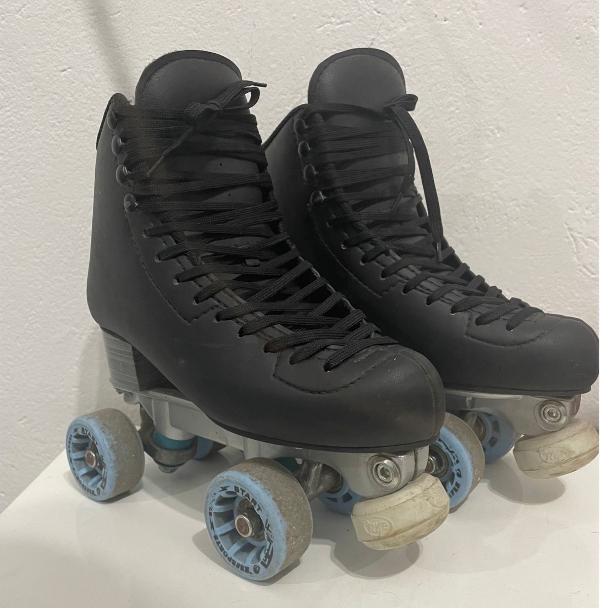 Patins Quad Retrô Rye Profissional Tam 38 | Item p/ Esporte e Outdoor ...