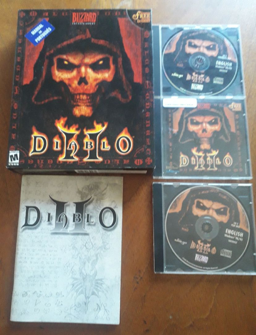 Pc Big Box Diablo 2. | Produto Vintage e Retro Pc Usado 80702993 | enjoei