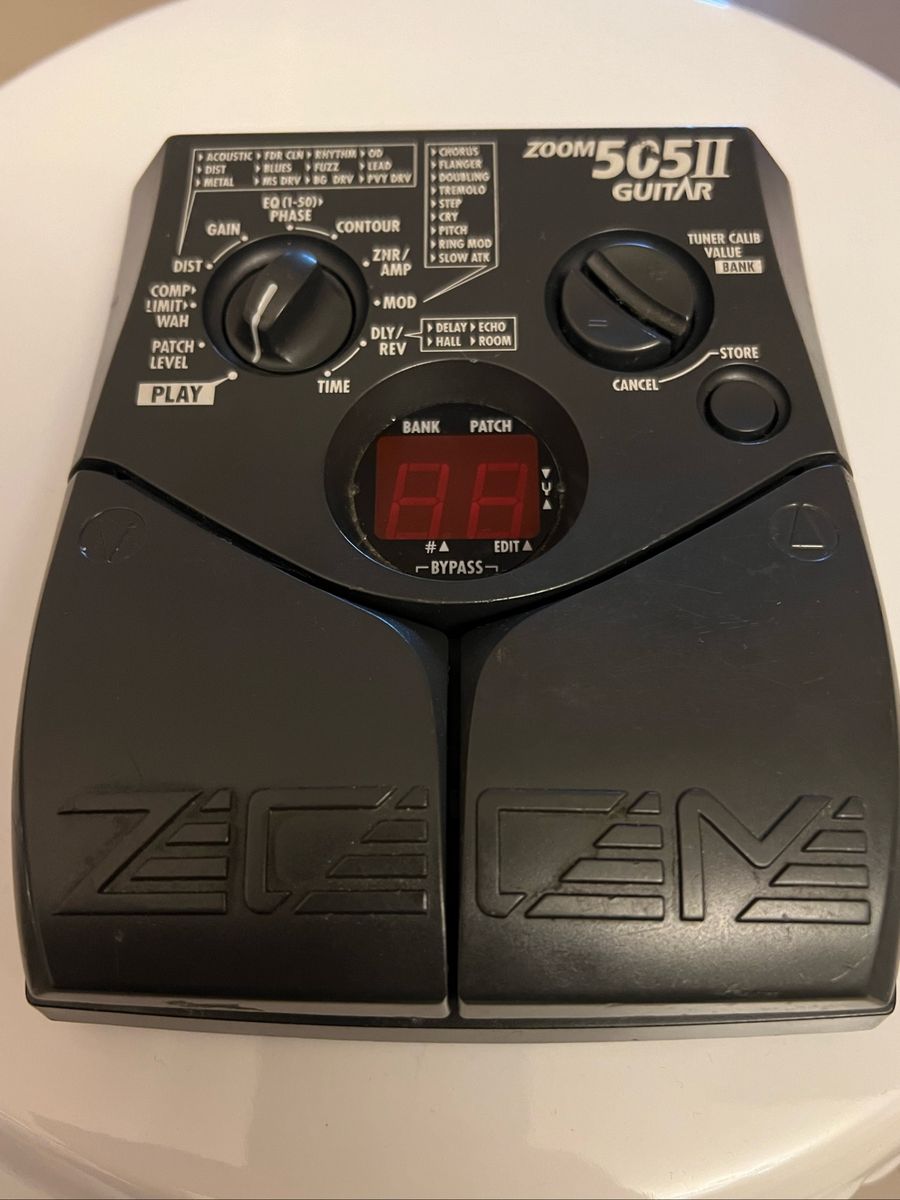 Pedaleira Zoom 505ii Guitar Usada Novinha e Funcionando Perfeitamente ...