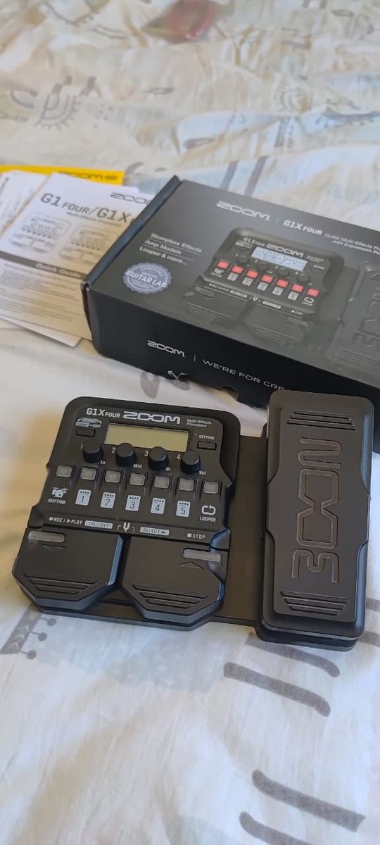 Pedaleira Zoom | Item Info & Eletro Pedaleira Zoom Usado 118918580 | enjoei