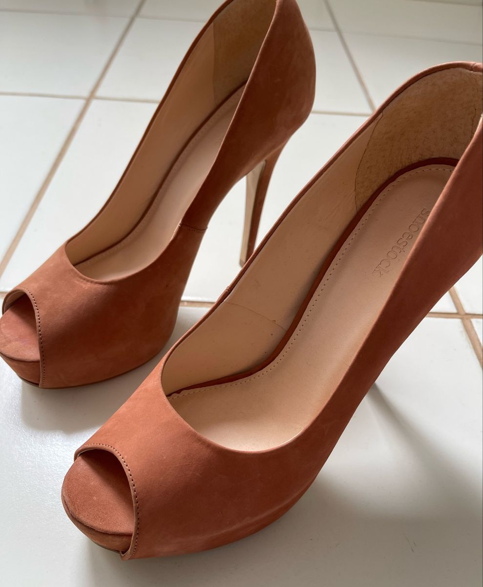 Peep Top Couro Meia Pata Nobuck | Sapato Feminino Shoestock Nunca Usado ...
