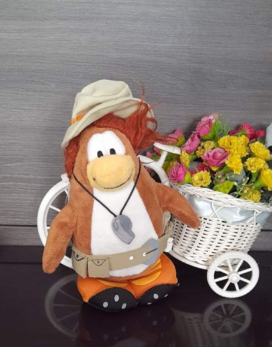 Pelúcia Club Pinguim Puffle Handler Original Disney Conforme Fotos ...
