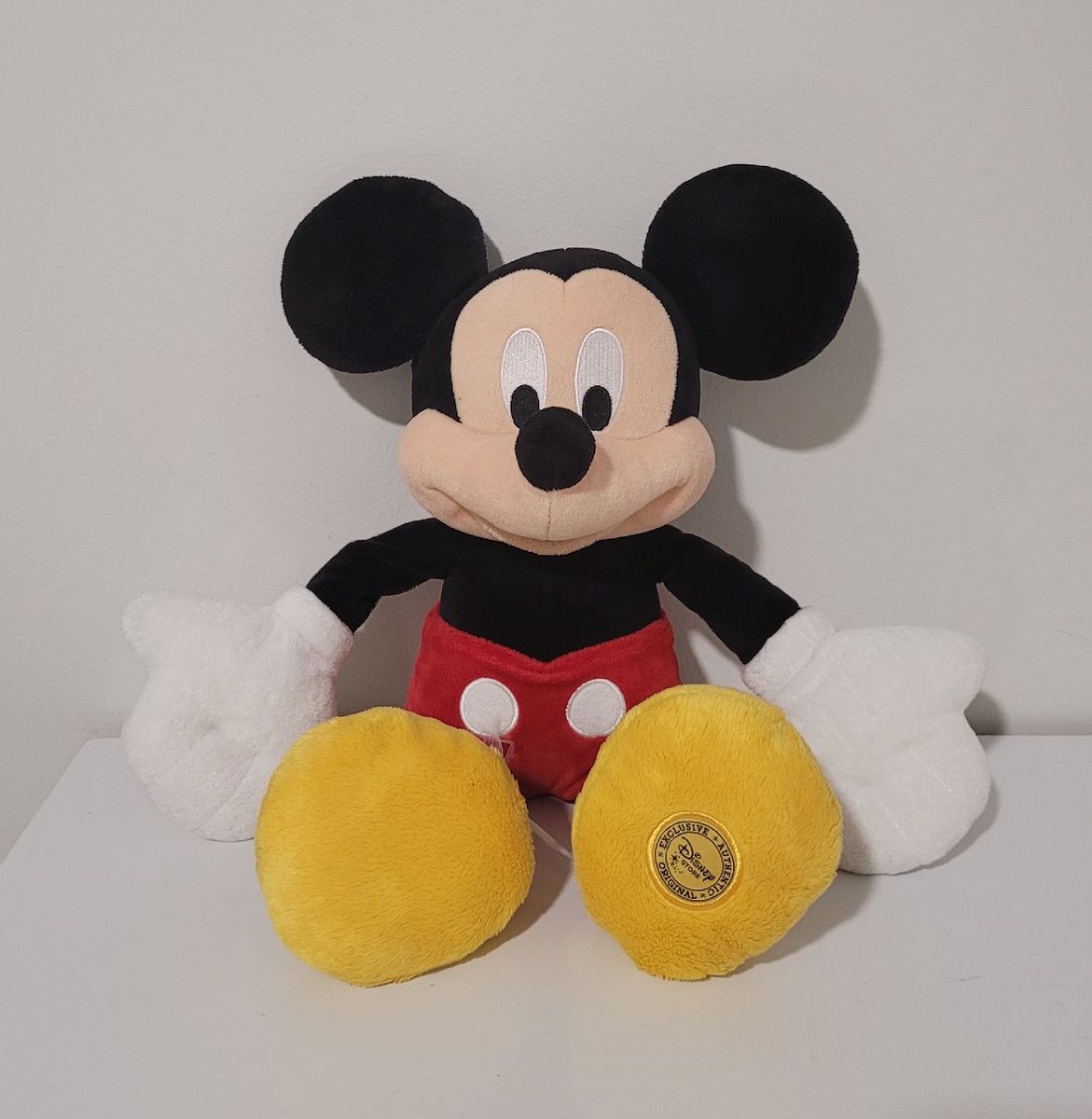 Pelúcia Mickey Mouse Original Disney Store 45cm | Pelúcia Disney Store ...