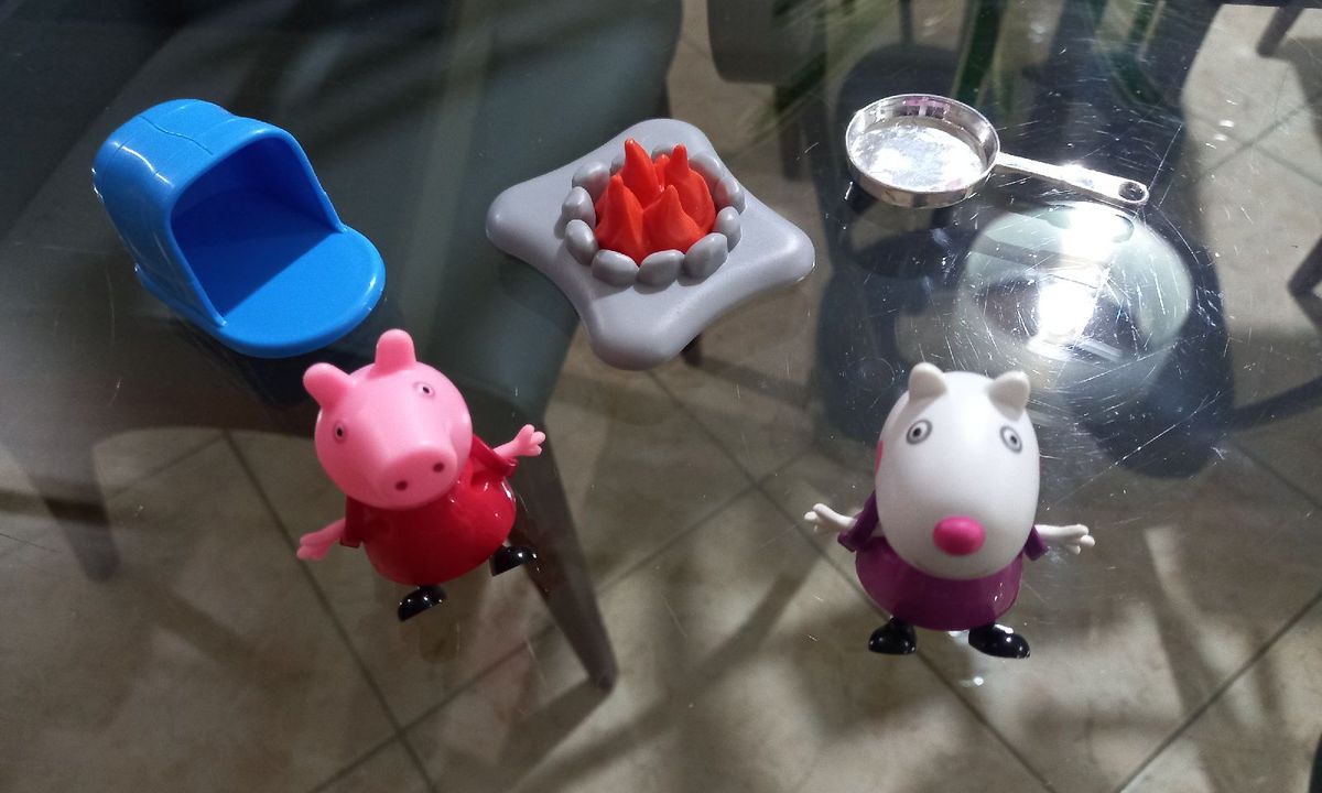 Peppa e Suzi | Brinquedo para Bebês Peppa Usado 56947898 | enjoei