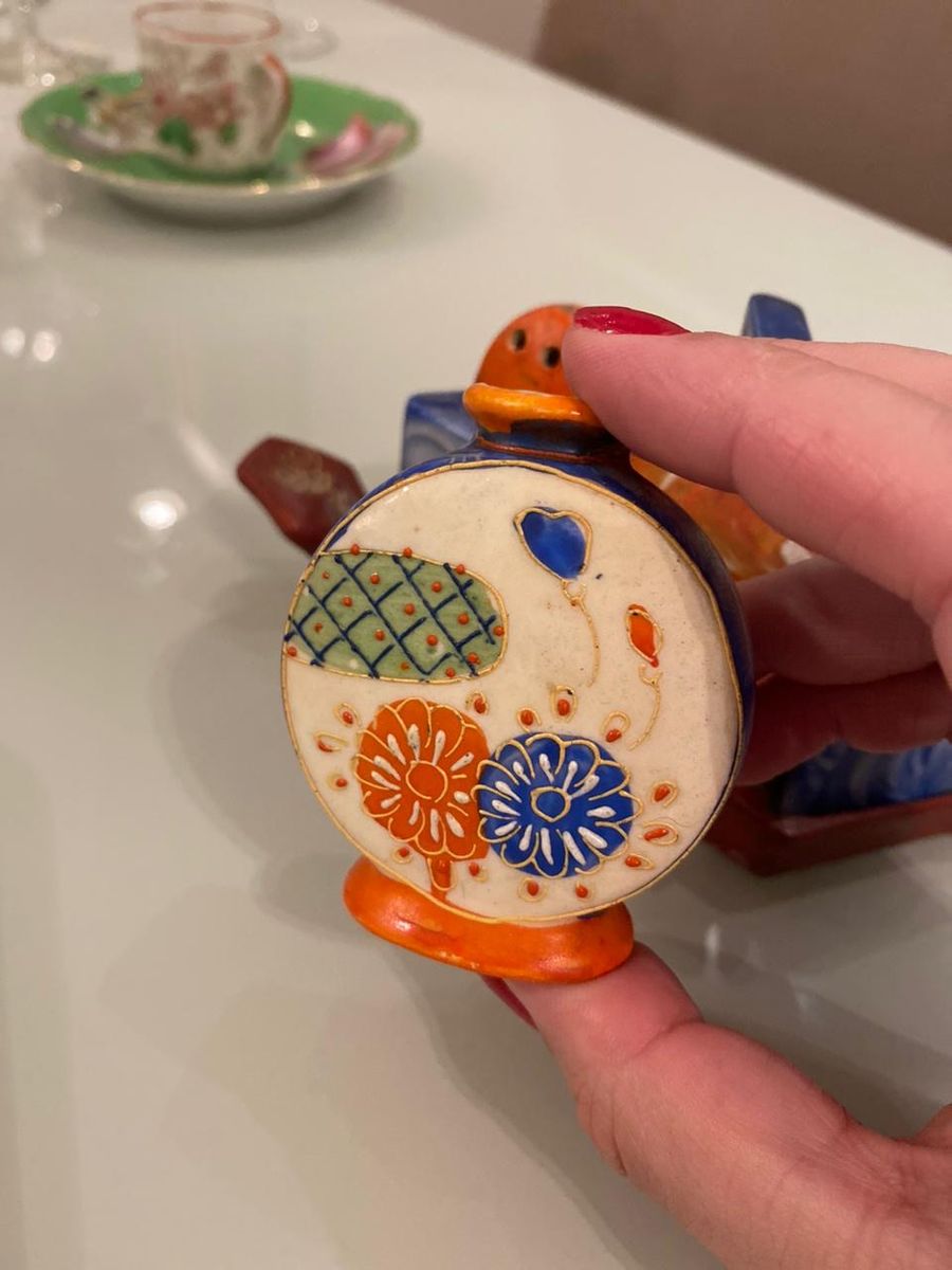 Pequeno Galheteiro em Cerâmica Japonesa | Móvel de Antiquário Nunca ...