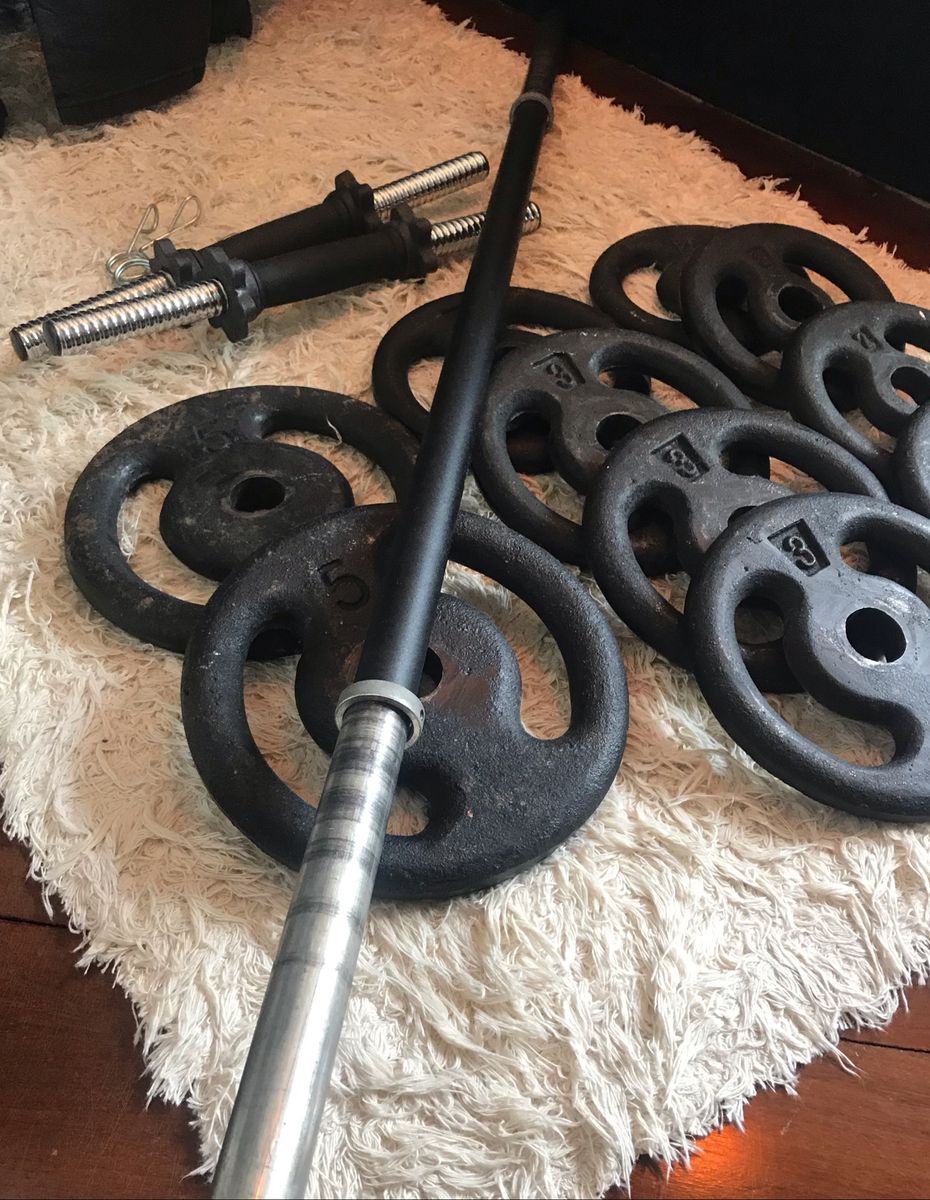 Pesos de Academia Total 30kg + 1 Barra e 2 Barras Pequenas + 2 ...