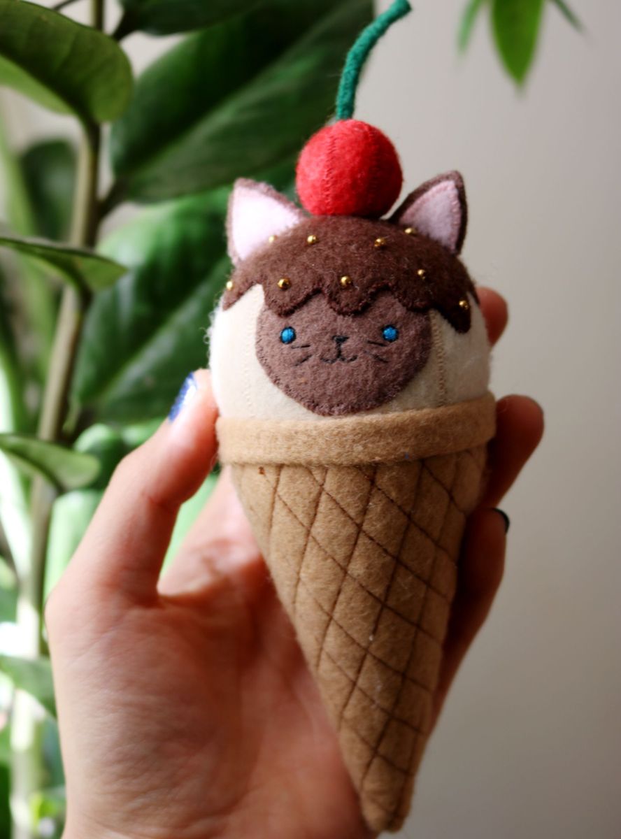 Petit Gatinho Siamês | Item de Decoração Nunca Usado 28100616 | enjoei