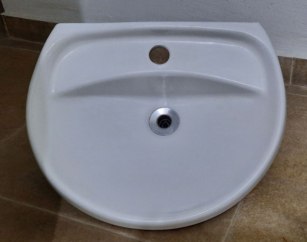 Pia Lavatório Branco com Válvula Marca Deca | Móvel p/ Casa Deca Usado ...