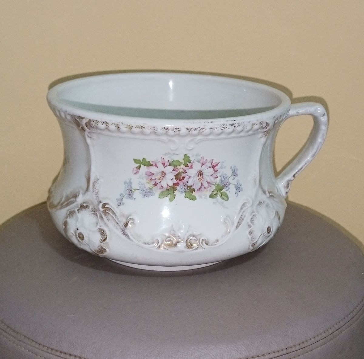 Pinico de Porcelana Antigo | Móvel de Antiquário Usado 72182779 | enjoei