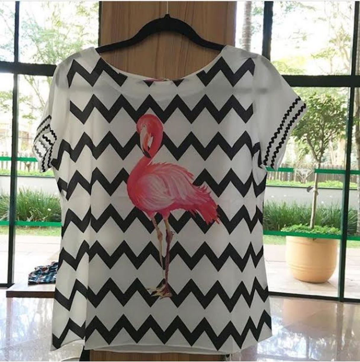 Pink Flamingo | Blusa Feminina Lulu Usado 19299773 | enjoei