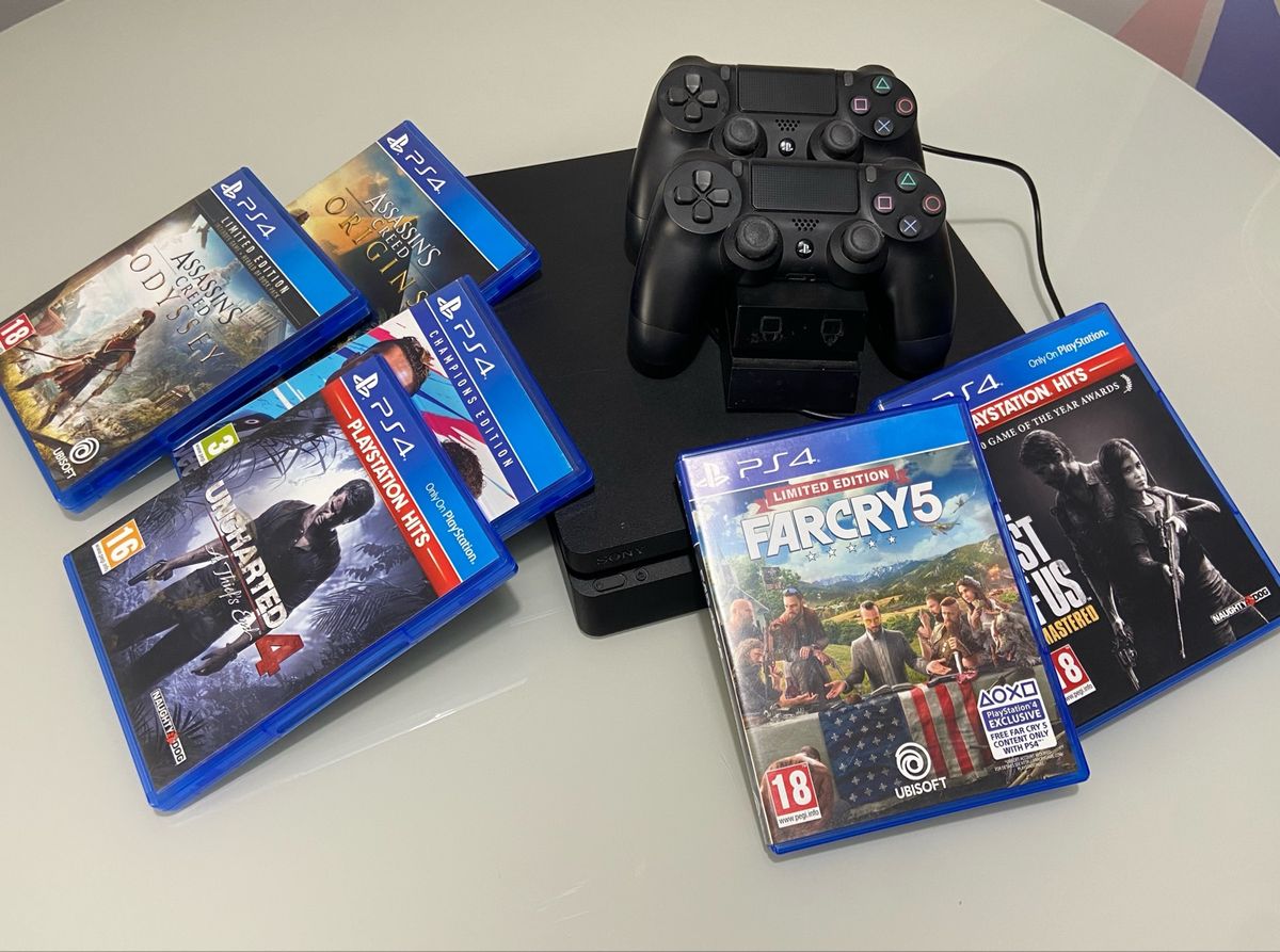Playstation 4 + 2 Controles + Jogos | Console de Videogame Sony Usado ...