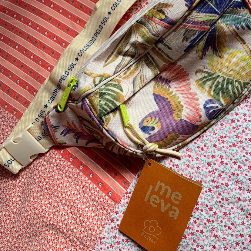 Pochete Farm Arara | Bolsa de Ombro Feminina Farm Nunca Usado 79180046 ...