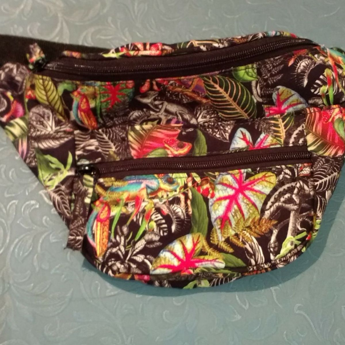 Pochete Farm | Bolsa de Ombro Feminina Farm Nunca Usado 20548249 | enjoei