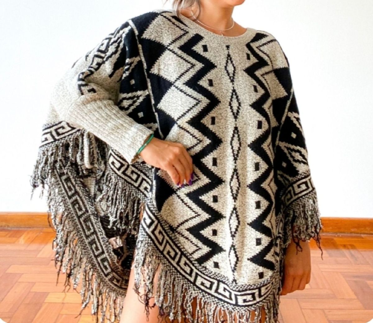 Poncho Chileno | Casaco Feminino Chile Nunca Usado 78391105 | enjoei
