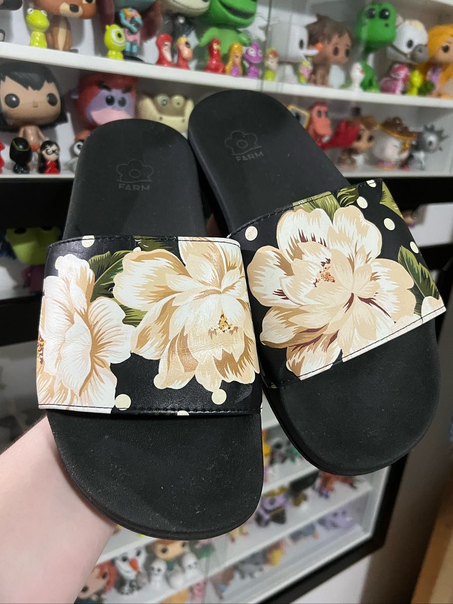 Praiana Farm Flores | Sandália Feminina Farm Usado 74890152 | enjoei