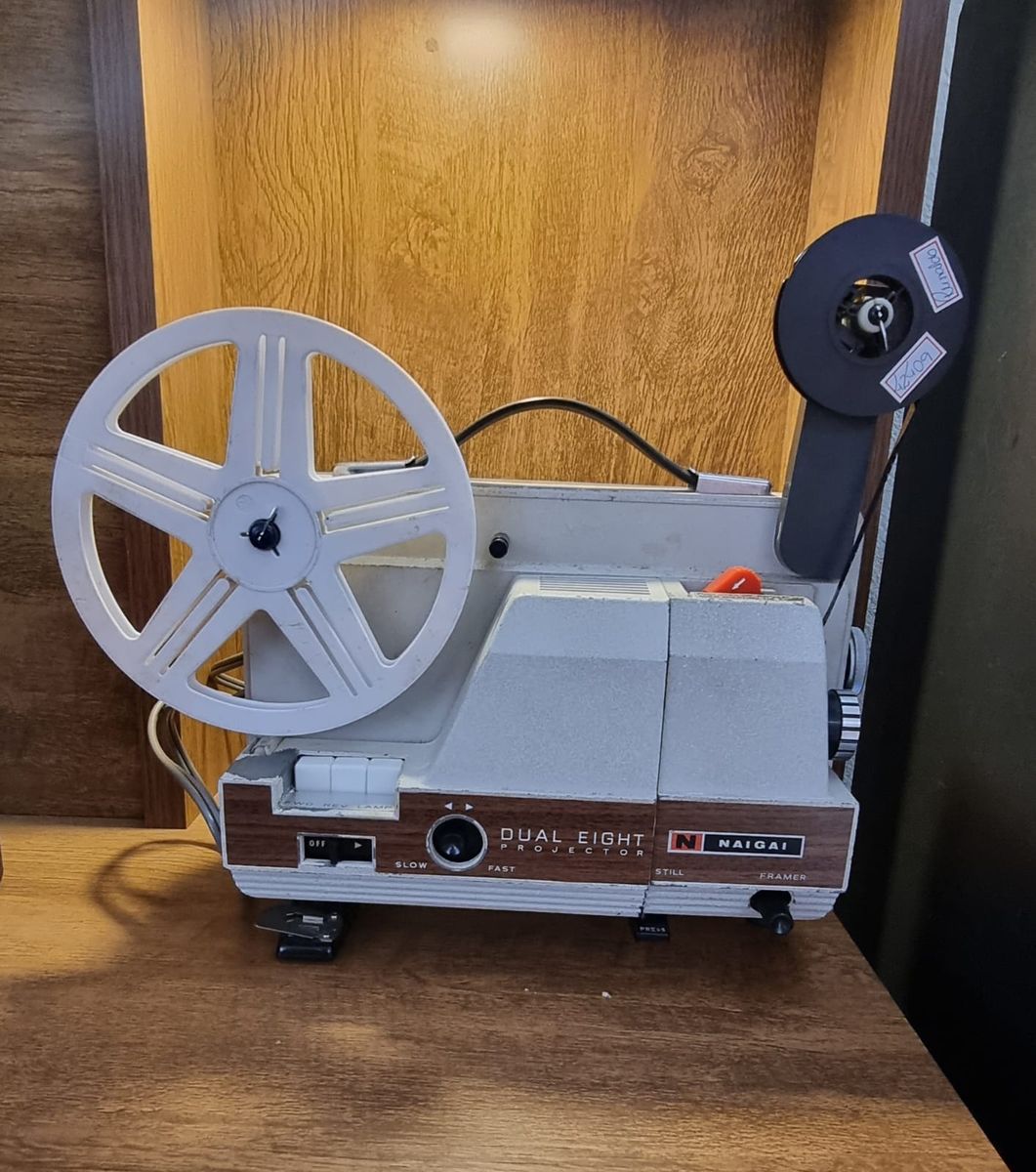 Projetor Japonês Naigai Dual Eight | Produto Vintage e Retro Naigai Usado 79689330 | enjoei