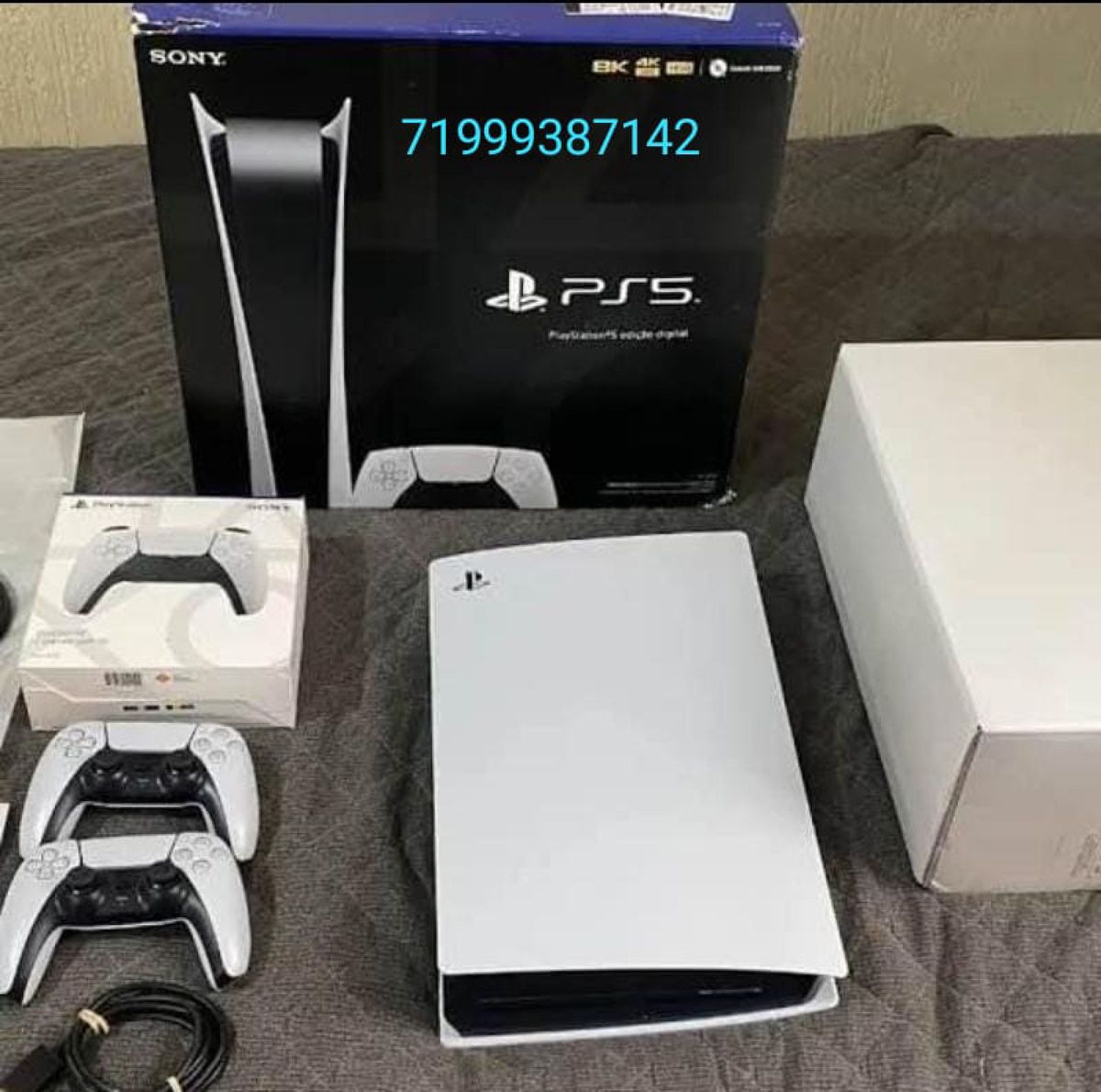 Ps5 2 Controle 4 Jogos | Console de Videogame Sony Usado 75094634 | enjoei