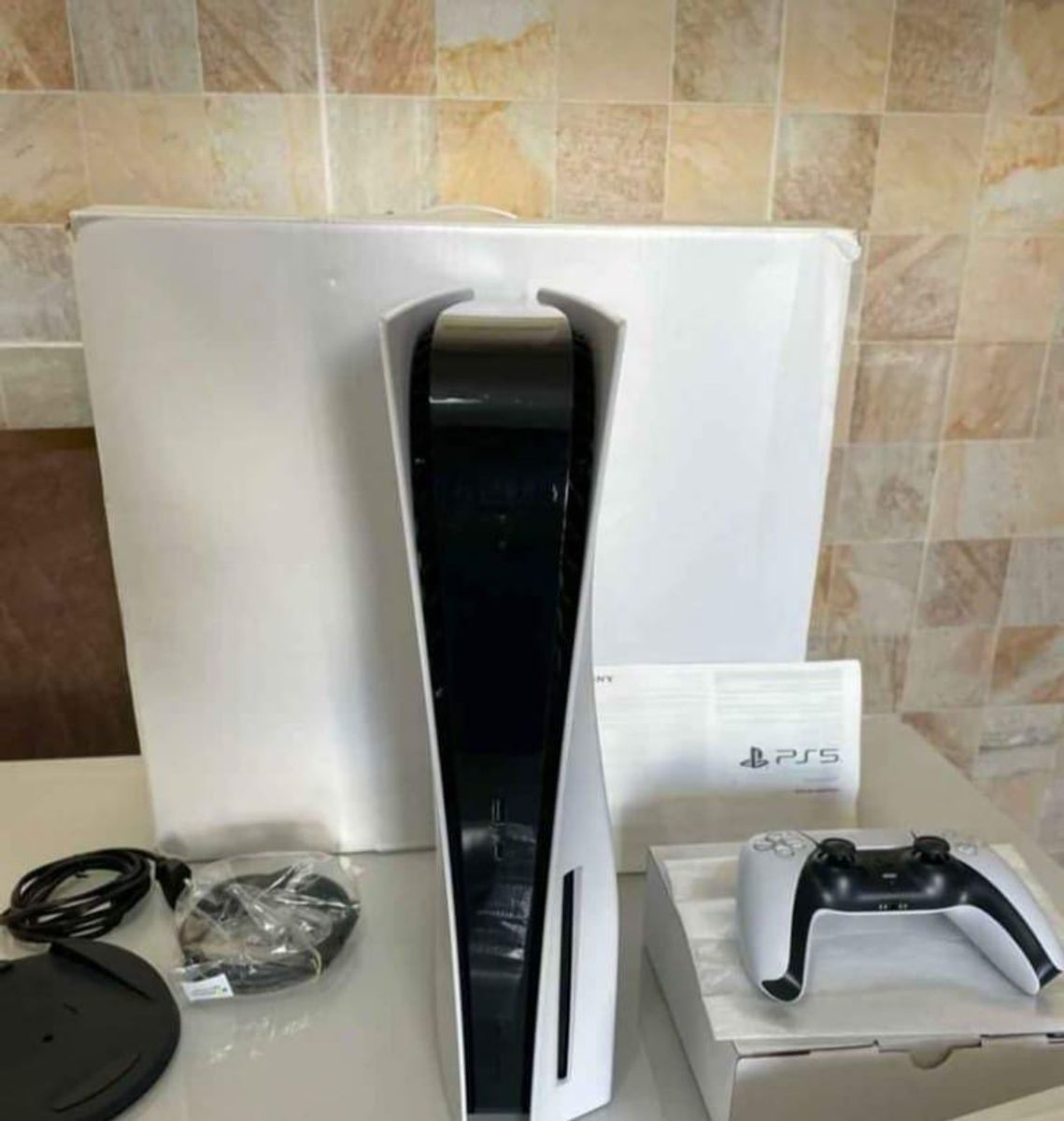 Ps5 Playstation Completo 2 Controle | Console de Videogame Sony Usado ...