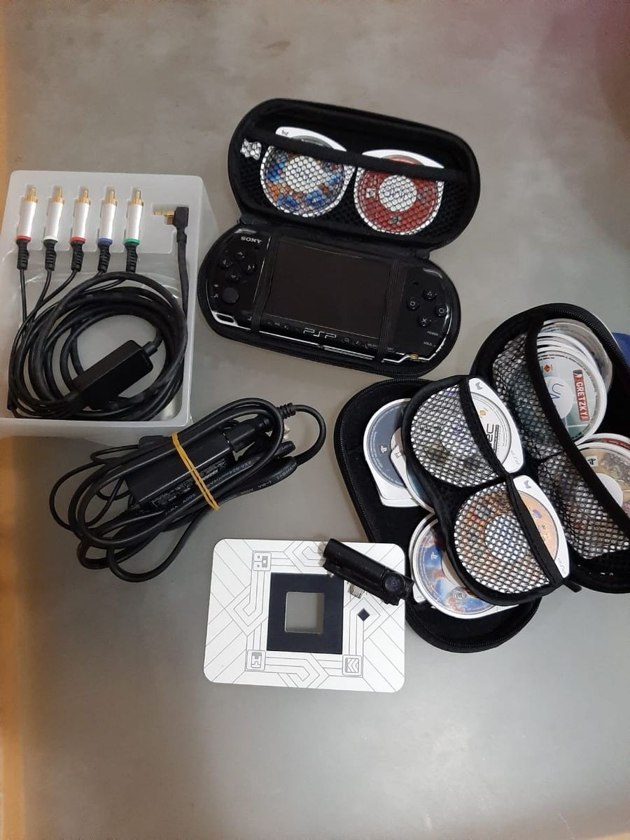 Psp 2000 com Câmera, 18 Jogos com Card Invizimals, Bateria Nova, Cabos ...