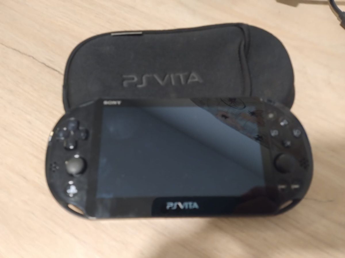 Psvita Slim Black Noir Usado Sony Usado 102321560 enjoei
