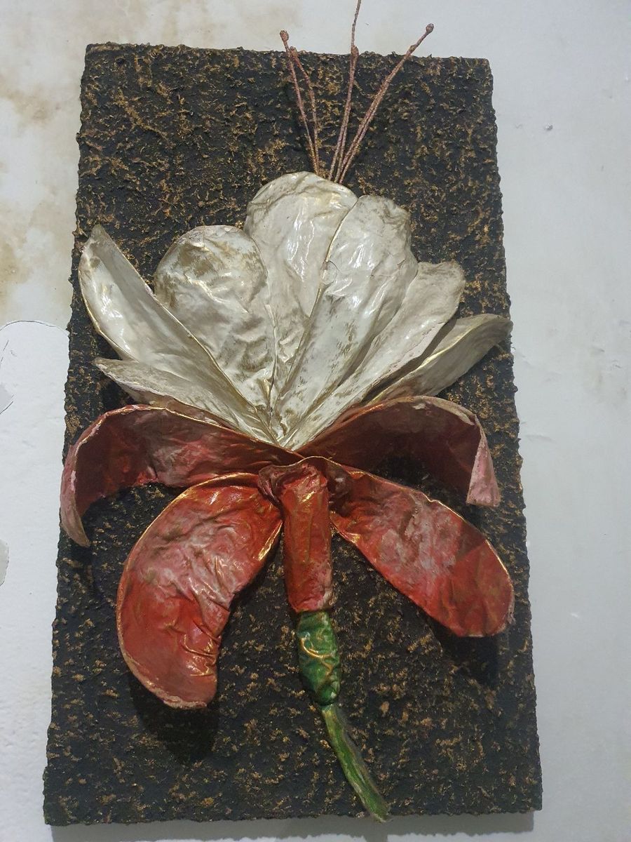 Quadro Rusco a Flor Vermelha e Branca No Centro | Item de Decoração ...