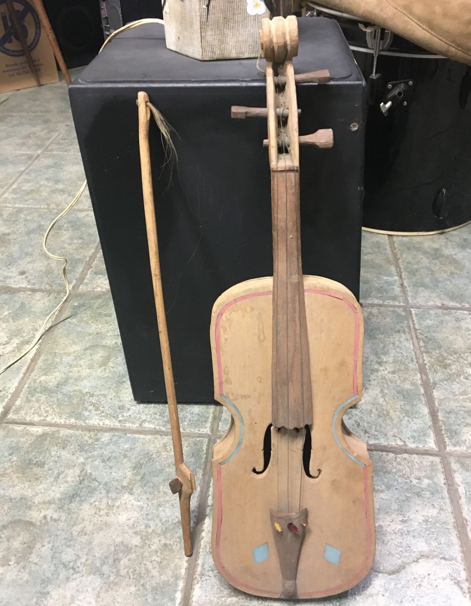 Rabeca Antiga em Ótimo Estado de Conservação . | Produto Vintage e ...