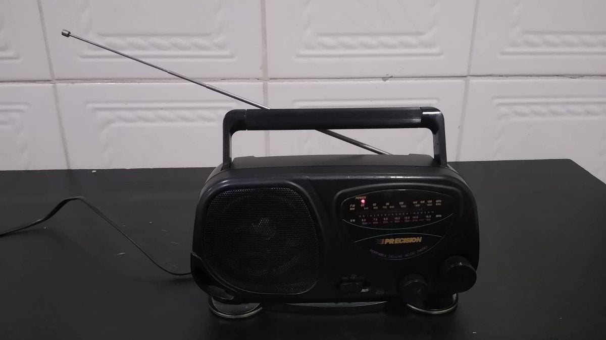 Rádio Anos 90 Original Precision Funcionado Tudo Ok ( Valor 209 Reais ...
