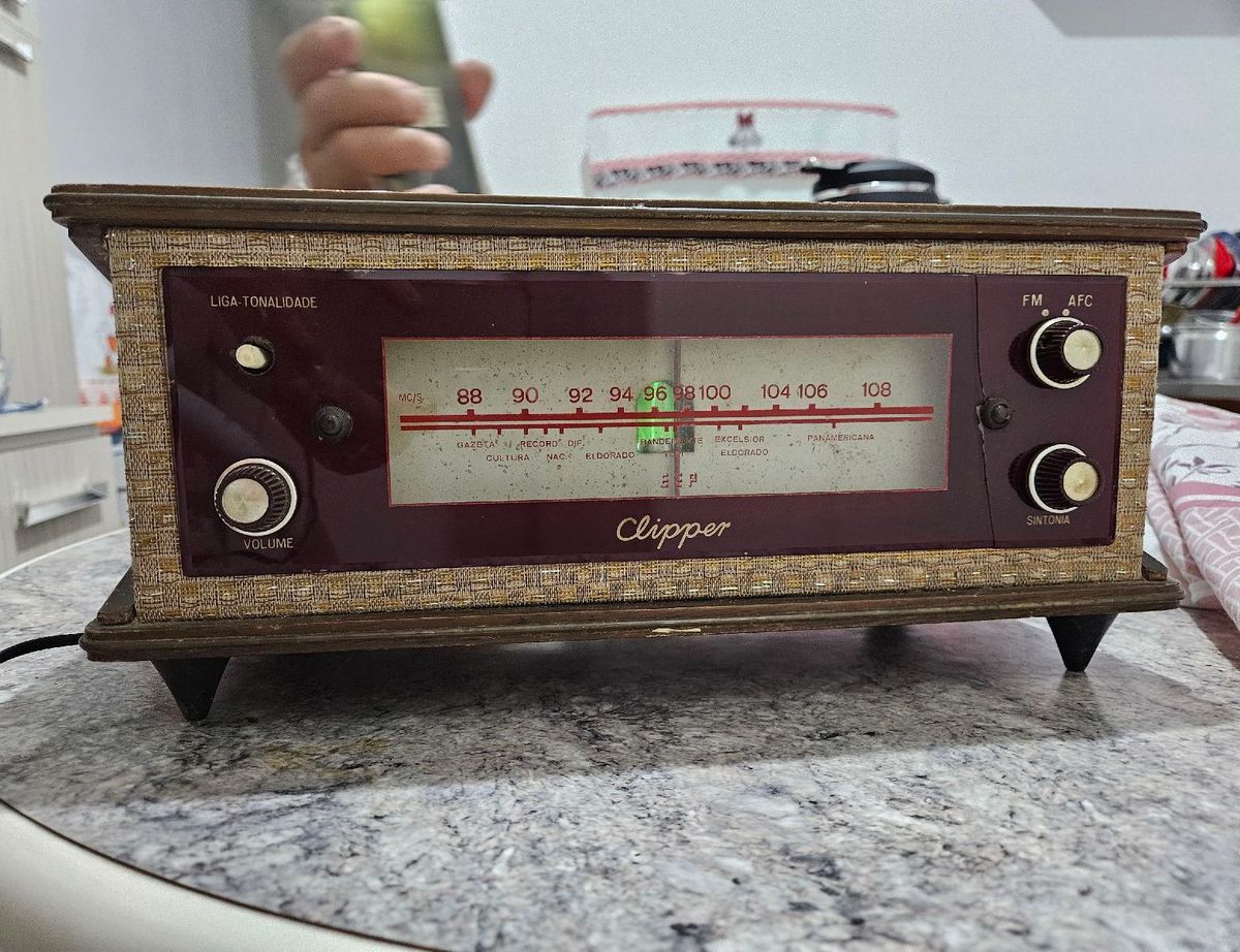 Rádio Antigo Clipper Valvulado Fm | Item Info & Eletro Clipper Usado ...