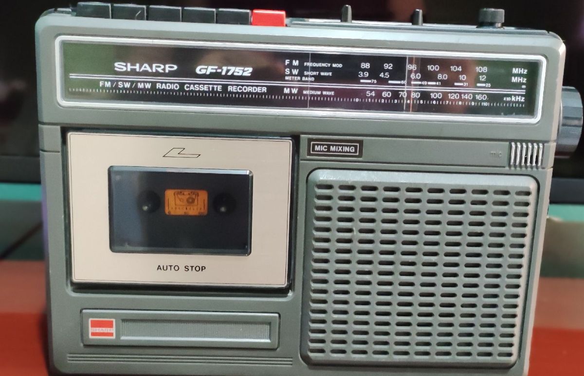 Rádio Gravador Sharp Década de 80 Rádio Gravador Sharp Década de 80