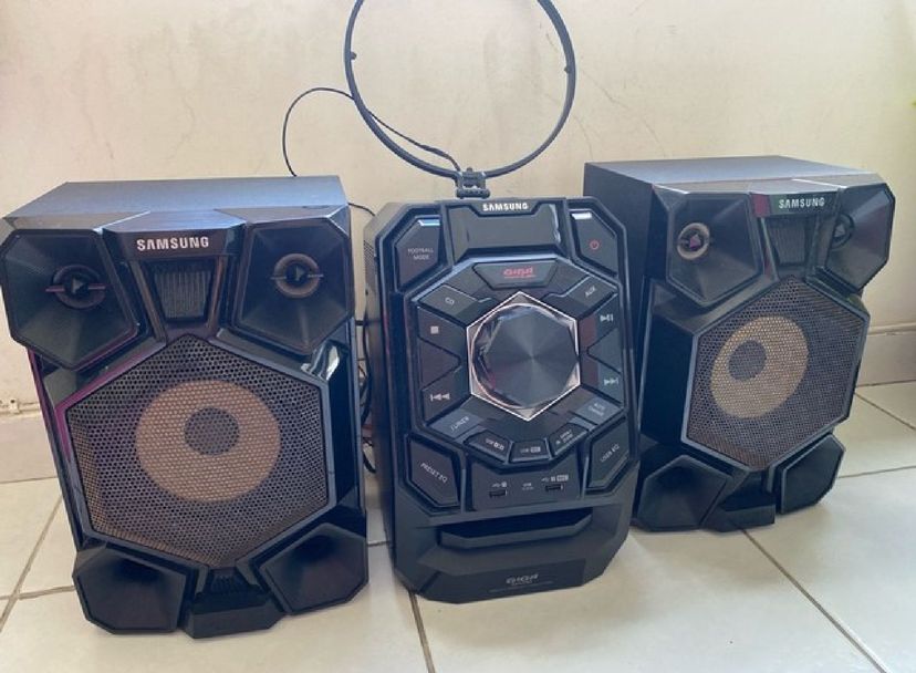 Radio Micro System Samsung | Item de Música Samsung Usado 81587191 | enjoei