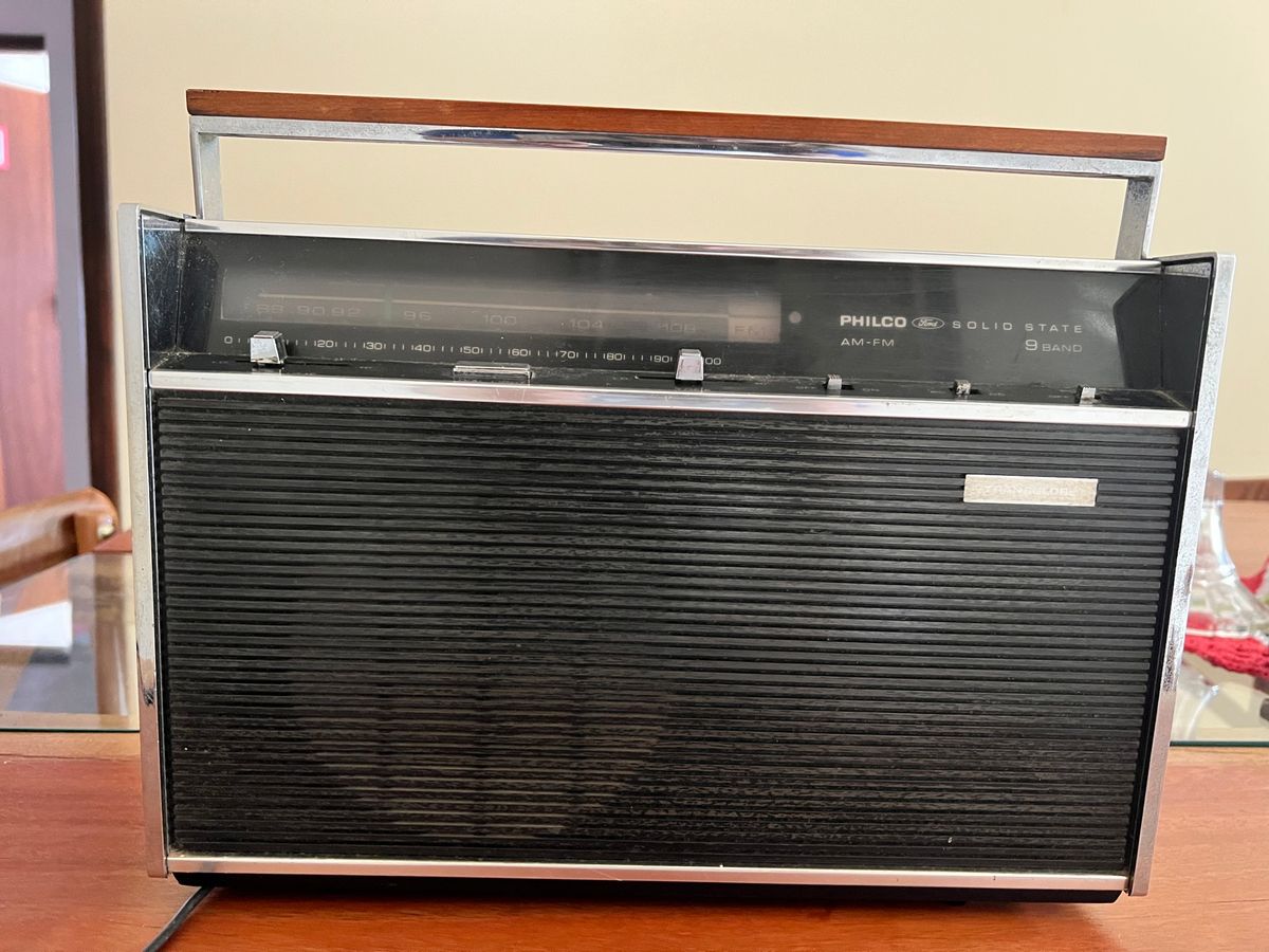 Rádio Philco Solid State 9 Band Am-fm Made In Brazil | TV e Display ...